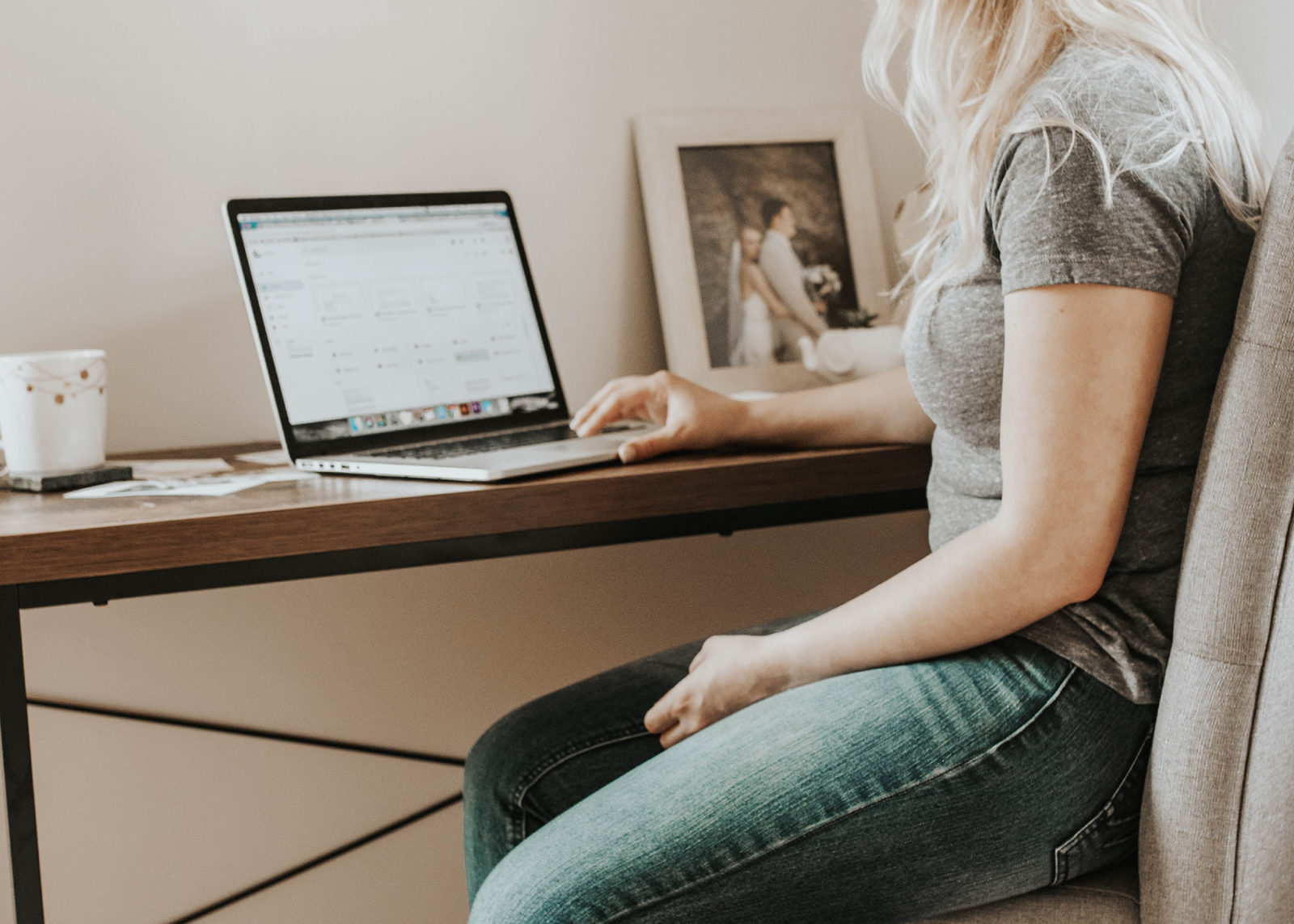 How to Design an About Page That Converts - Amanda Scott Design Co.